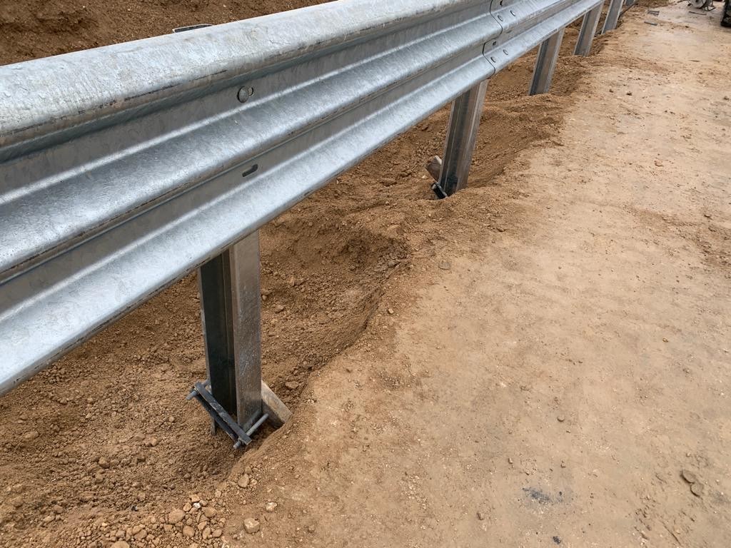 Safe Direction®️ RAMSHIELD® Edge Road Barrier MASH TL3 and TL4