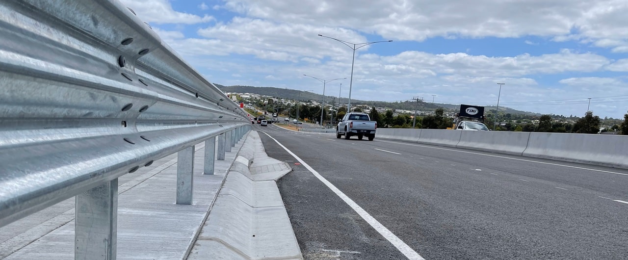 Sentry Thrie-Beam Guardrail | Safe Direction