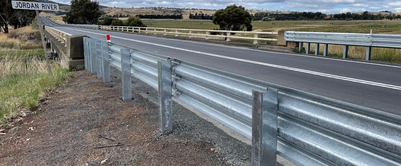 RAMSHIELD® Transition MASH Guardrail | Guardrail Crash Barrier
